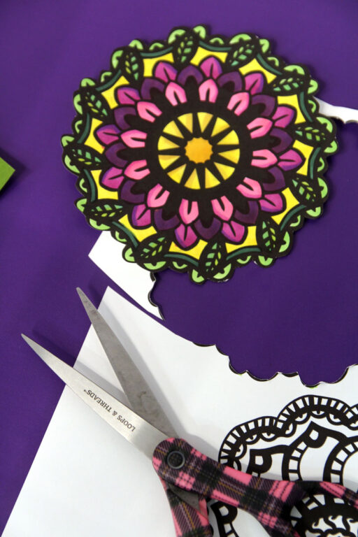 Flower Mandalas to Color & Craft * Moms and Crafters