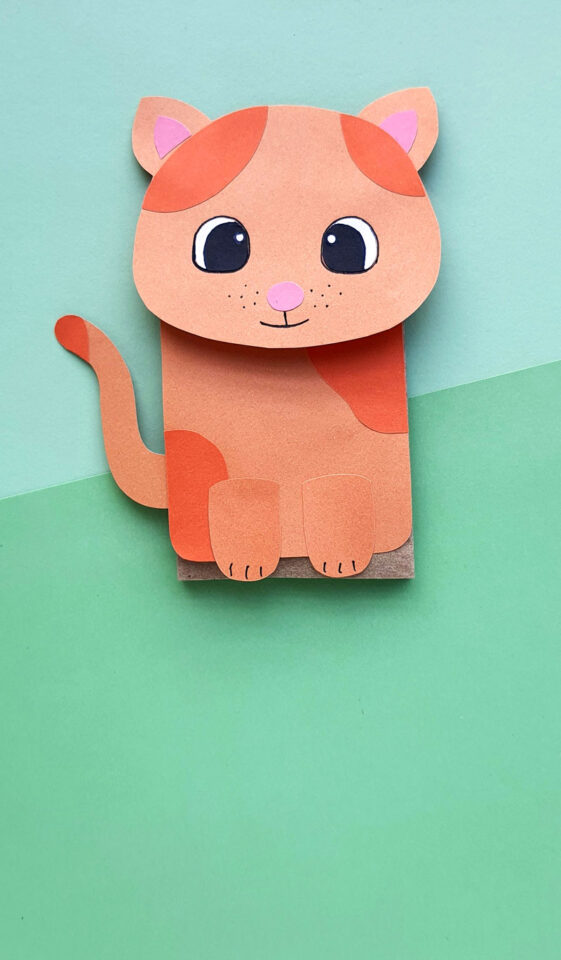 Cat Paper Bag Puppet with a free template!