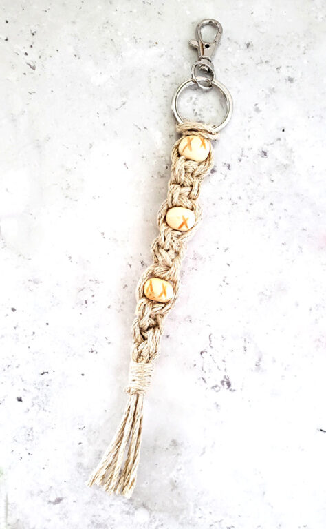 Macrame Keychain - Classic Hemp Cord Craft * Moms and Crafters