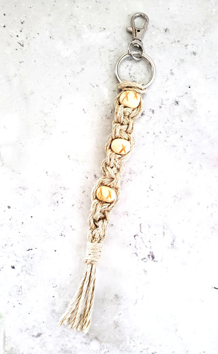 Macrame Keychain - Classic Hemp Cord Craft * Moms and Crafters