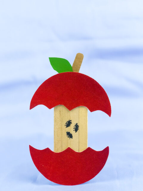 Apple Core Craft from Popsicle Sticks * Moms and Crafters