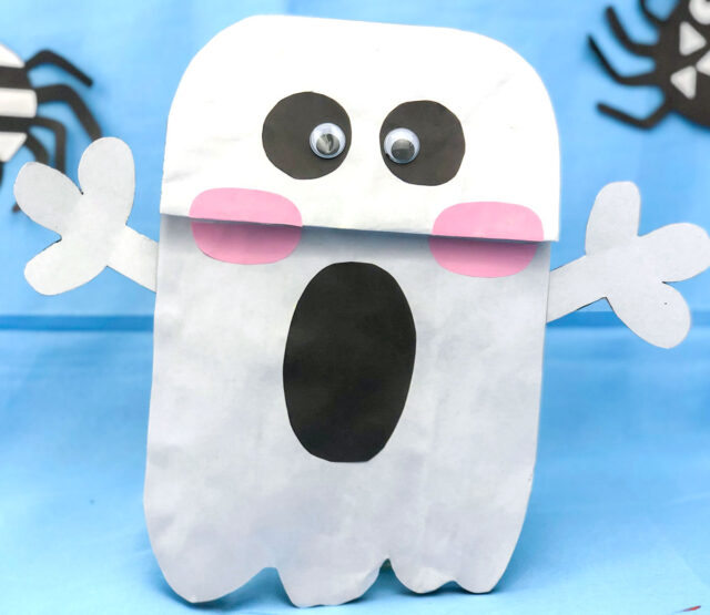22 Paper Crafts for Halloween (by Age) * Moms and Crafters