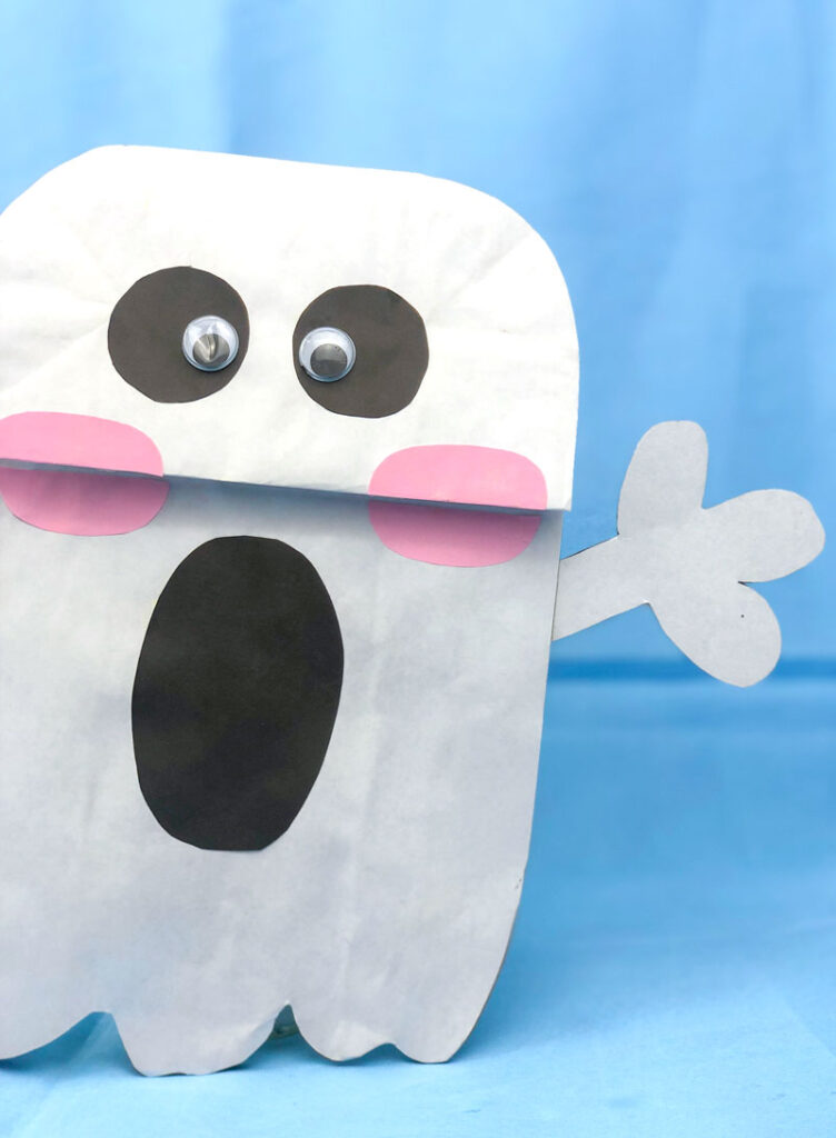 Ghost Hand Puppet Craft * Moms and Crafters