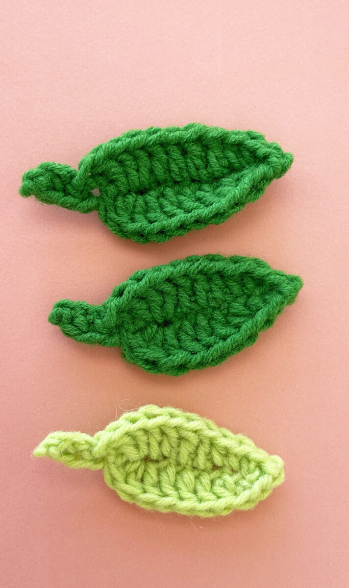 Small Leaf Crochet Pattern * Moms and Crafters