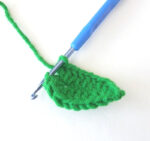 Small Leaf Crochet Pattern * Moms and Crafters