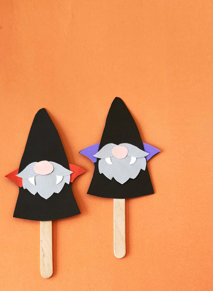 Vampire Puppet - Gnome Craft for Halloween - Free Template