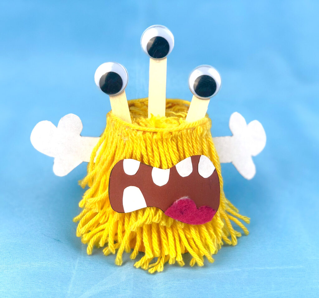 Yarn Monster Craft * Moms and Crafters