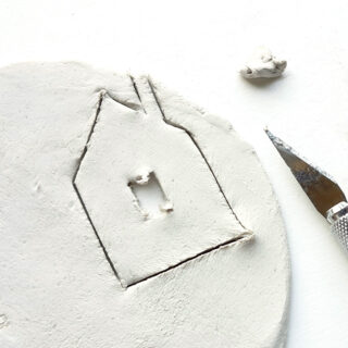DIY House Ornament from Clay * Moms and Crafters