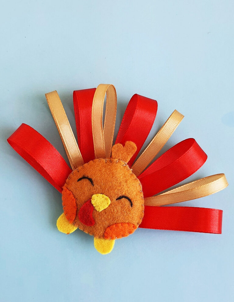 Felt Turkey Pattern & Plushie Craft * Moms and Crafters