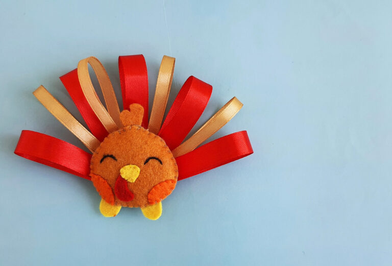 Felt Turkey Pattern & Plushie Craft * Moms and Crafters