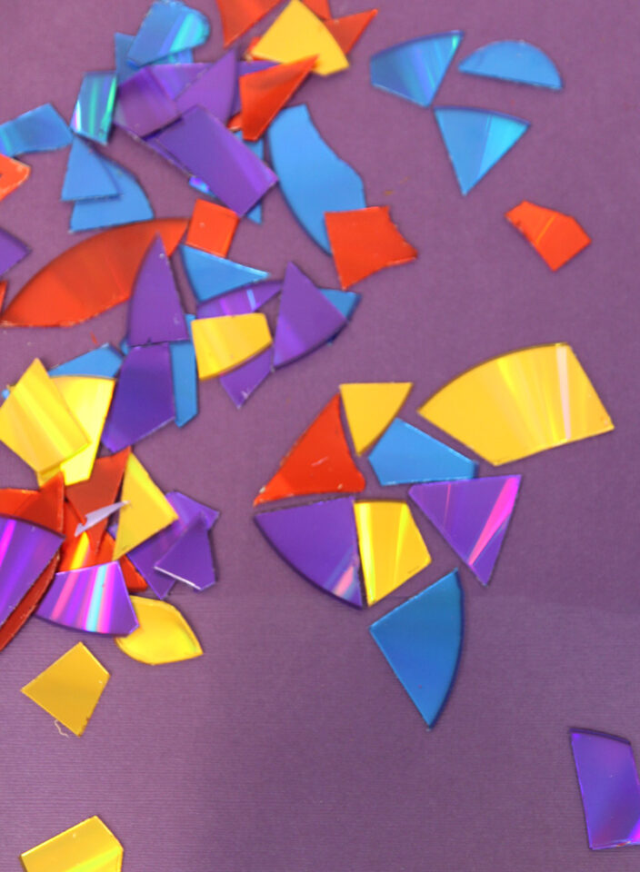 How to Cut CDs and DVDs for Crafting * Moms and Crafters