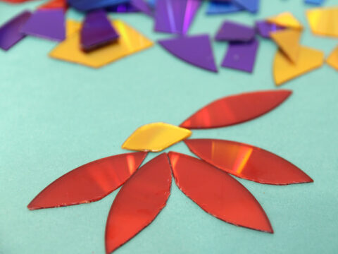 How to Cut CDs and DVDs for Crafting * Moms and Crafters