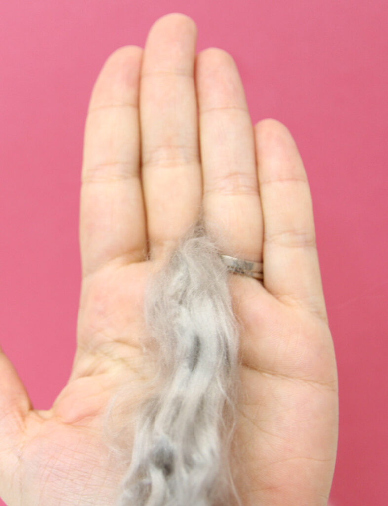 How to Make Pom Poms from Yarn 3 Ways * Moms and Crafters
