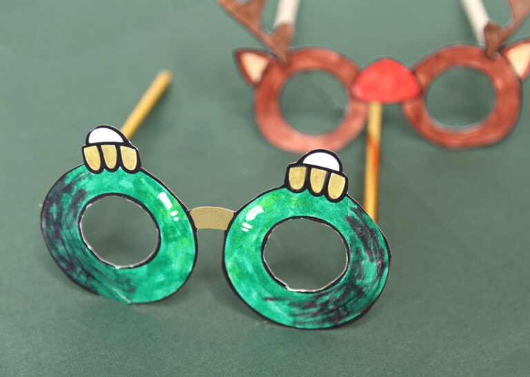 Glasses Paper Craft for Christmas * Moms and Crafters