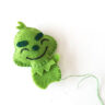 Felt Grinch Ornament Template * Moms and Crafters