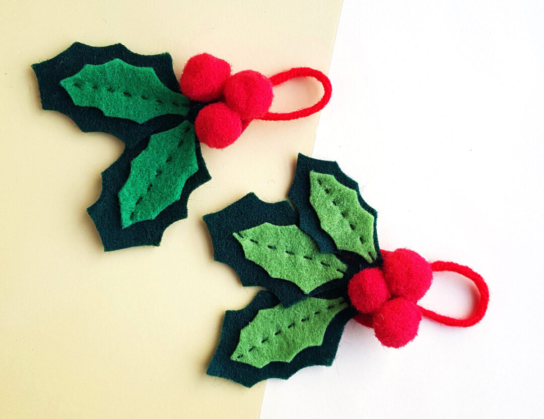 Felt Holly Ornament with a Free Template * Moms and Crafters