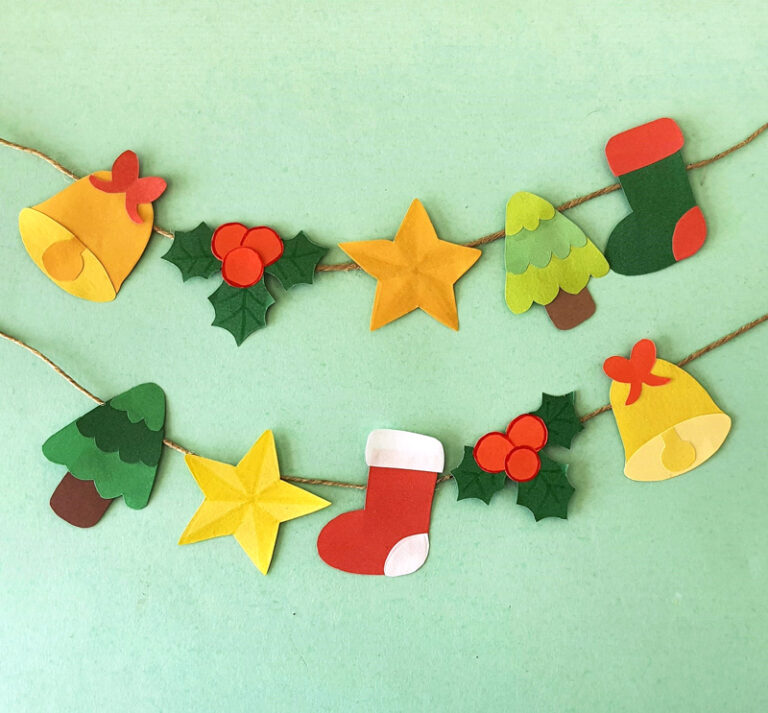 Paper Christmas Garland - Free Template * Moms and Crafters