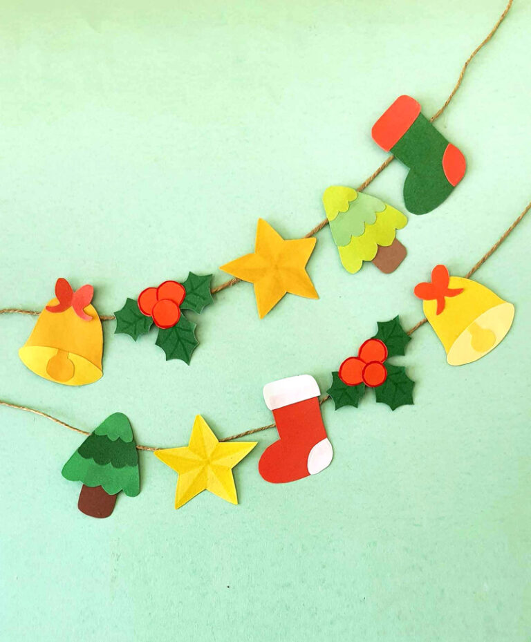 Paper Christmas Garland - Free Template * Moms and Crafters
