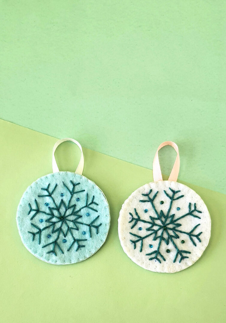 Snowflake Embroidery Pattern by Hand * Moms and Crafters