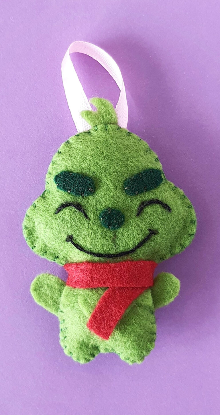 Felt Grinch Ornament Template * Moms and Crafters