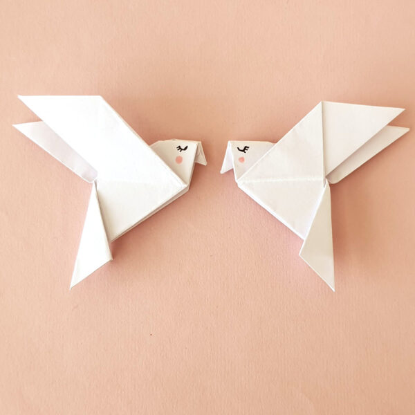 Origami Dove of Peace * Moms and Crafters