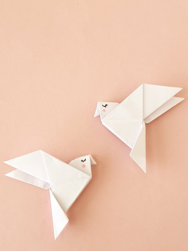 Origami Dove of Peace * Moms and Crafters