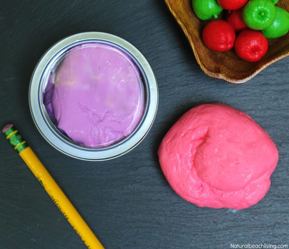 16+ Incredible Fidget DIY Ideas * Moms and Crafters