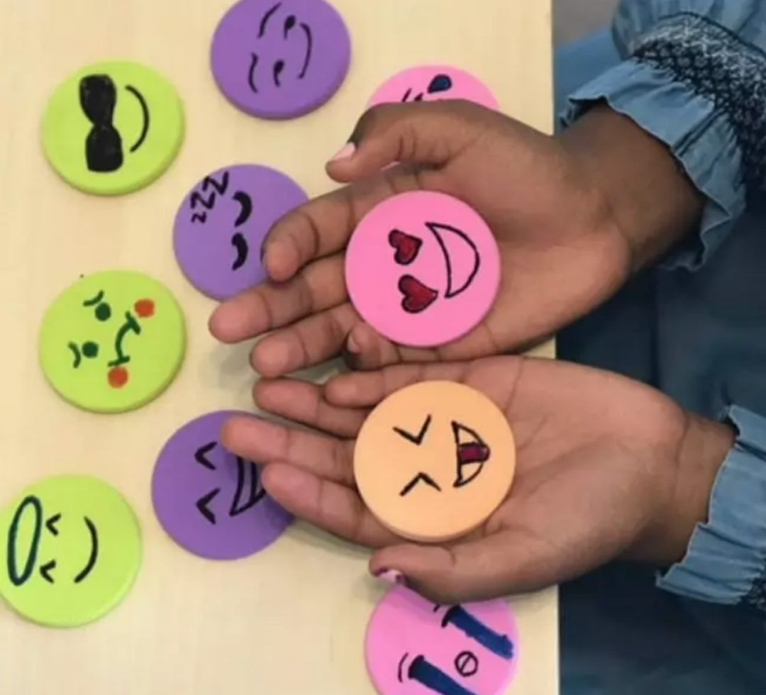 16+ Incredible Fidget DIY Ideas * Moms and Crafters