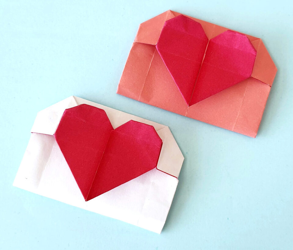 Origami Heart Envelope * Moms and Crafters