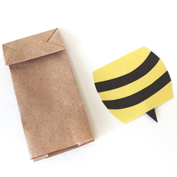 Bee Puppet * Moms and Crafters