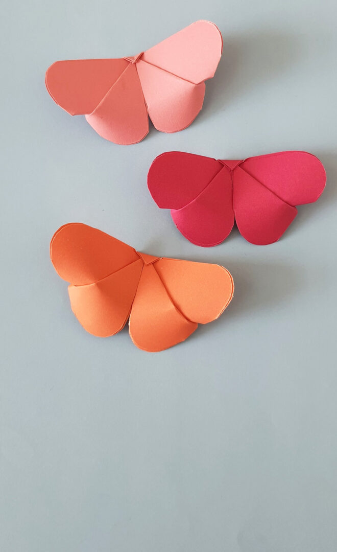 Origami Butterfly * Moms and Crafters