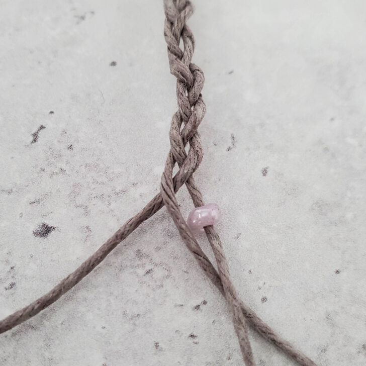 DIY Wish Bracelet * Moms and Crafters