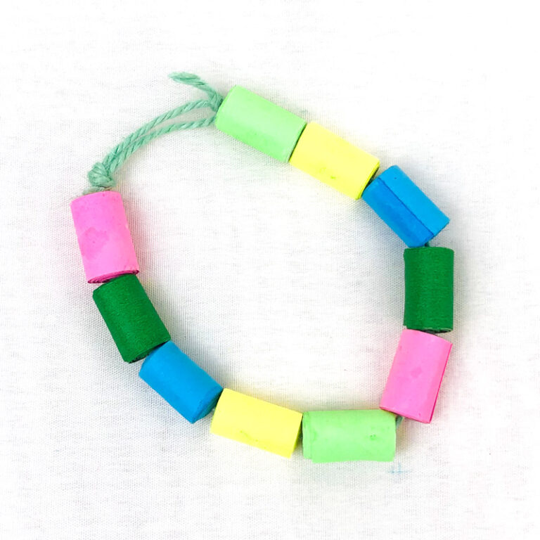 Paper Bead Bracelets * Moms and Crafters