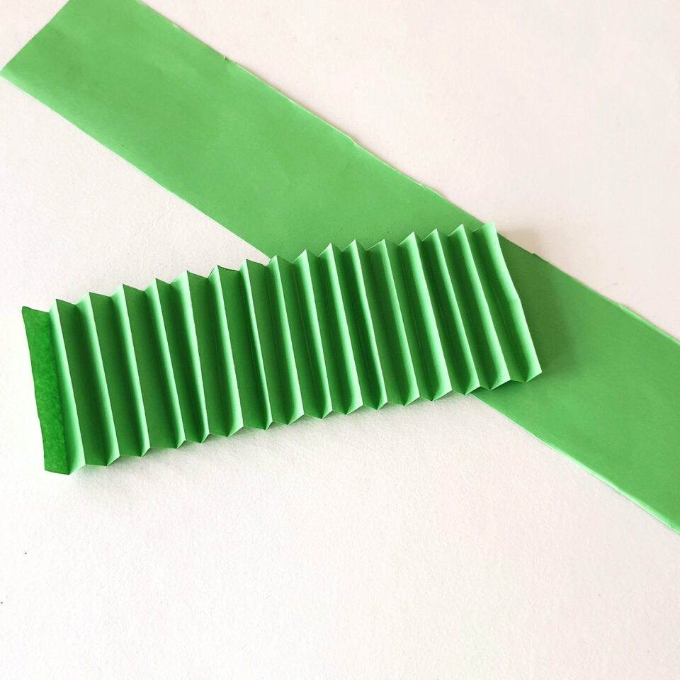 Fruit Paper Fans - A fun summer craft! * Moms and Crafters