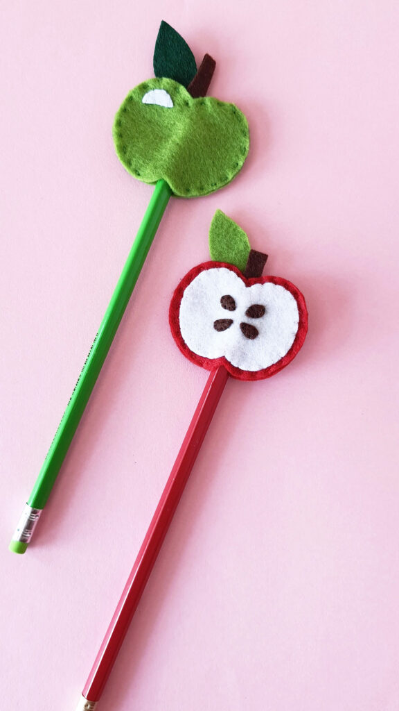 Felt Apple Pencil Topper * Moms and Crafters