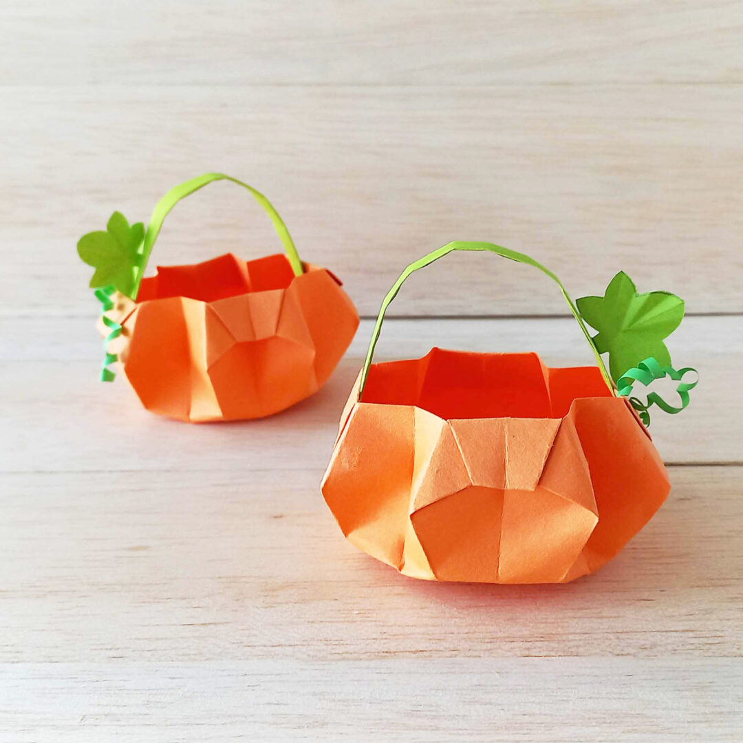 Easy 3D Origami Pumpkin Basket * Moms and Crafters