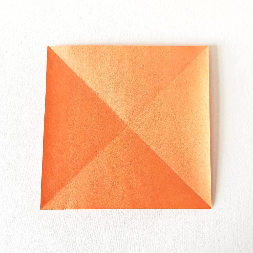 Origami Maple Leaf - Step by Step Tutorial * Moms and Crafters