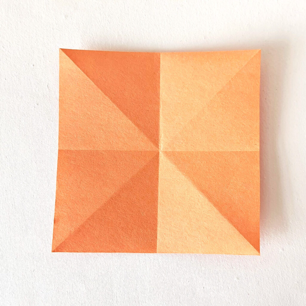 Origami Maple Leaf - Step by Step Tutorial * Moms and Crafters