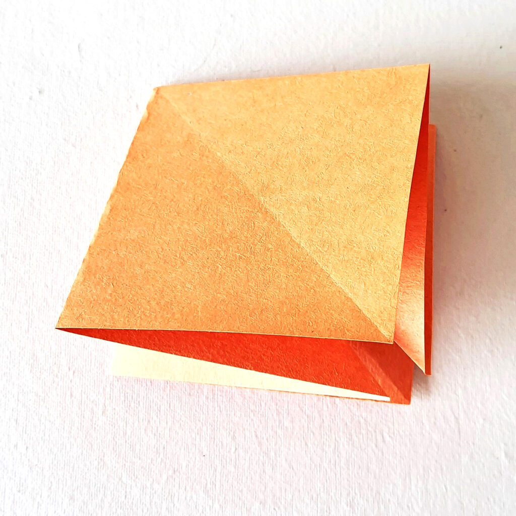 Origami Maple Leaf - Step by Step Tutorial * Moms and Crafters