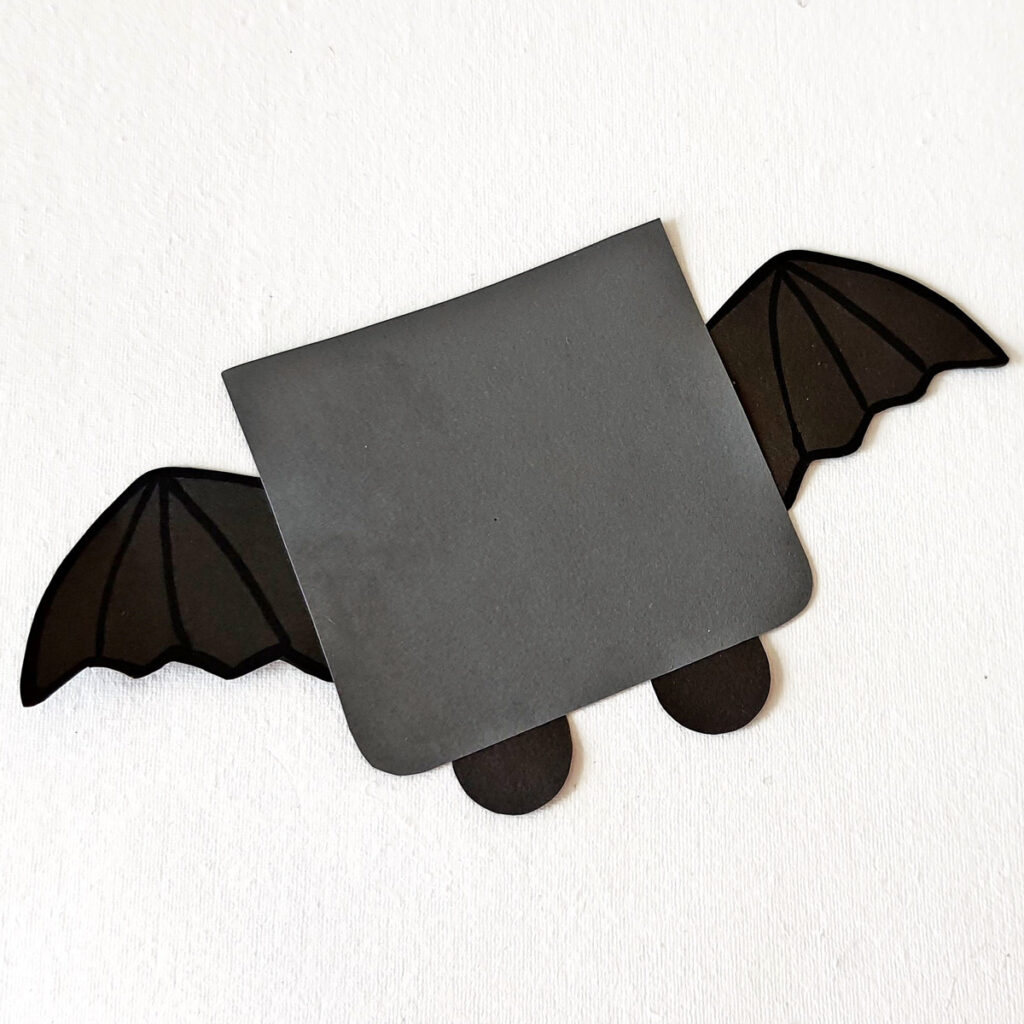 Paper Bag Bat Puppet Craft * Moms and Crafters