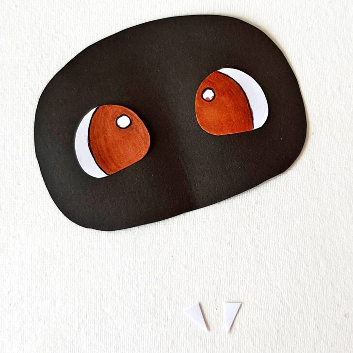 Paper Bag Bat Puppet Craft * Moms and Crafters