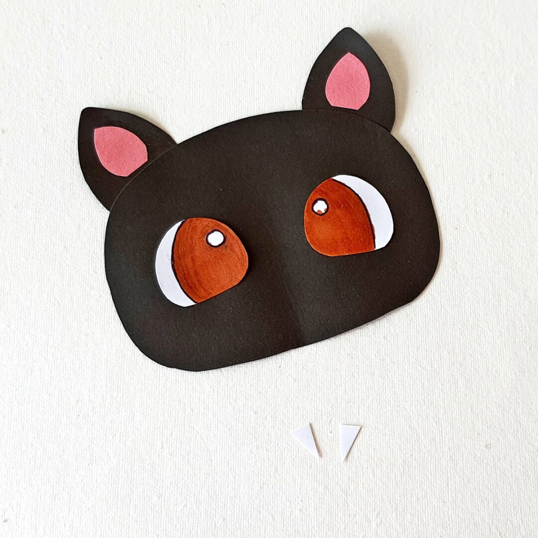 Paper Bag Bat Puppet Craft * Moms and Crafters