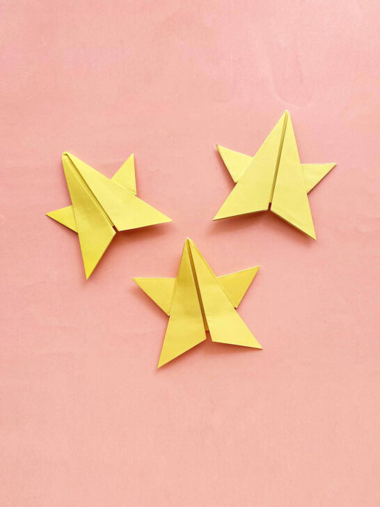 5 Pointed Origami Star Tutorial * Moms and Crafters