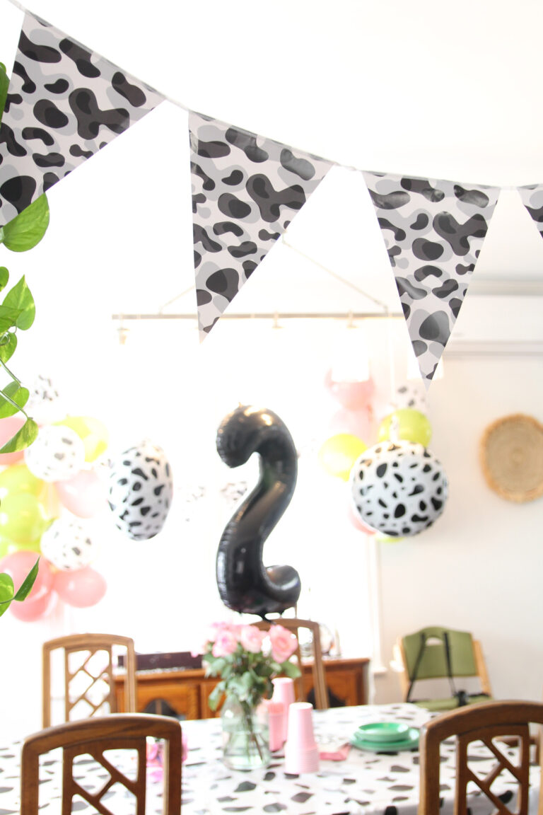 Cow Party Decorations * Moms and Crafters