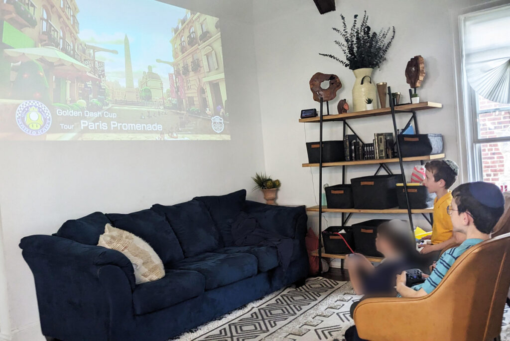 Ideas for a Video Game Party * Moms and Crafters