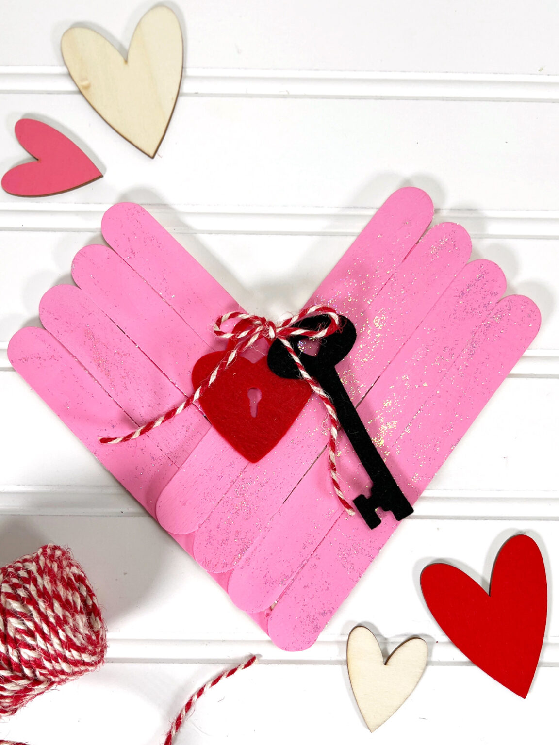 Popsicle Stick Heart Craft * Moms and Crafters