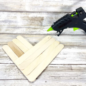 Popsicle Stick Heart Craft * Moms and Crafters