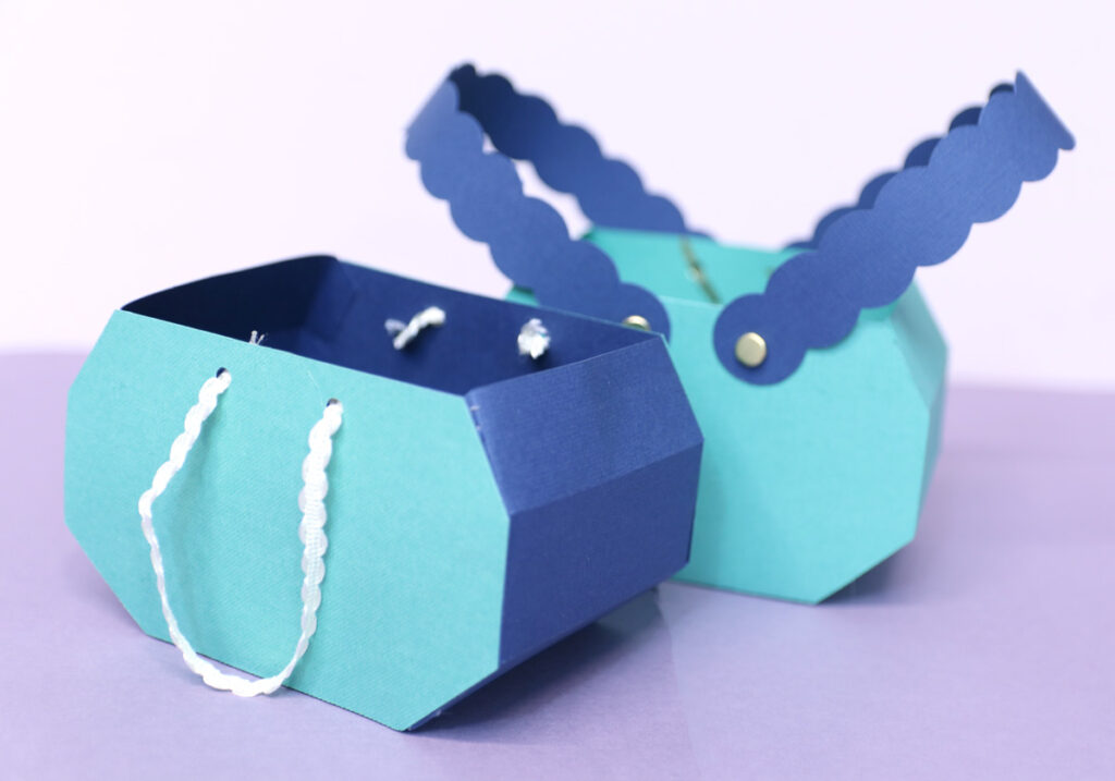 Paper Basket Templates + FREE Printable * Moms and Crafters