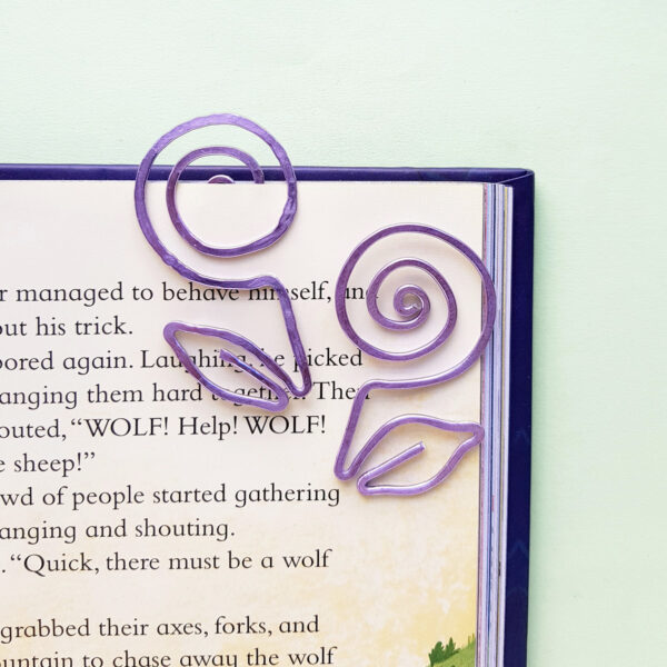 Wire Flower Bookmark * Moms and Crafters