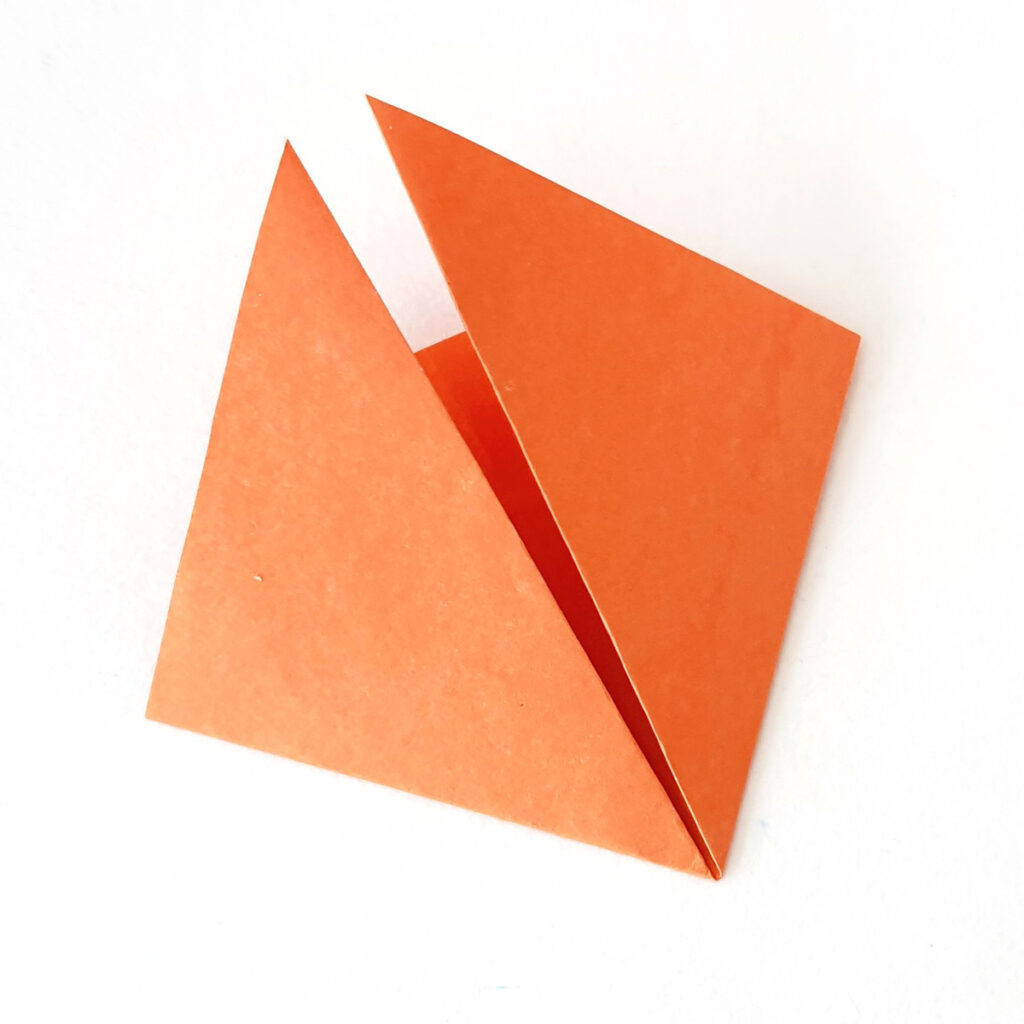 How to Fold an Origami Tulip * Moms and Crafters